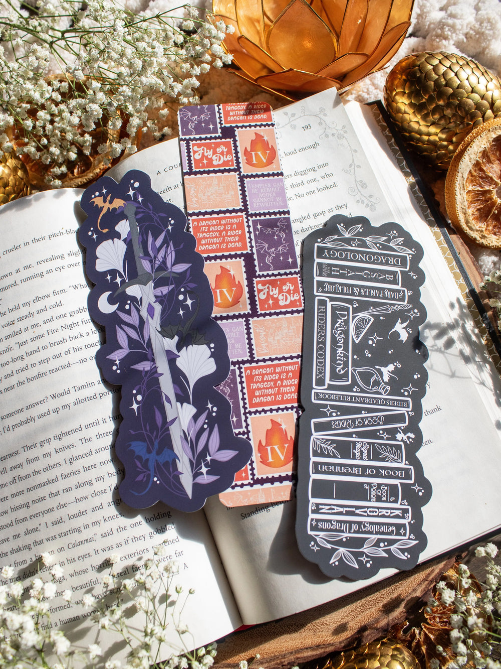 Fourth Wing | Violet's Dagger Bookmark – Meaggie Moos