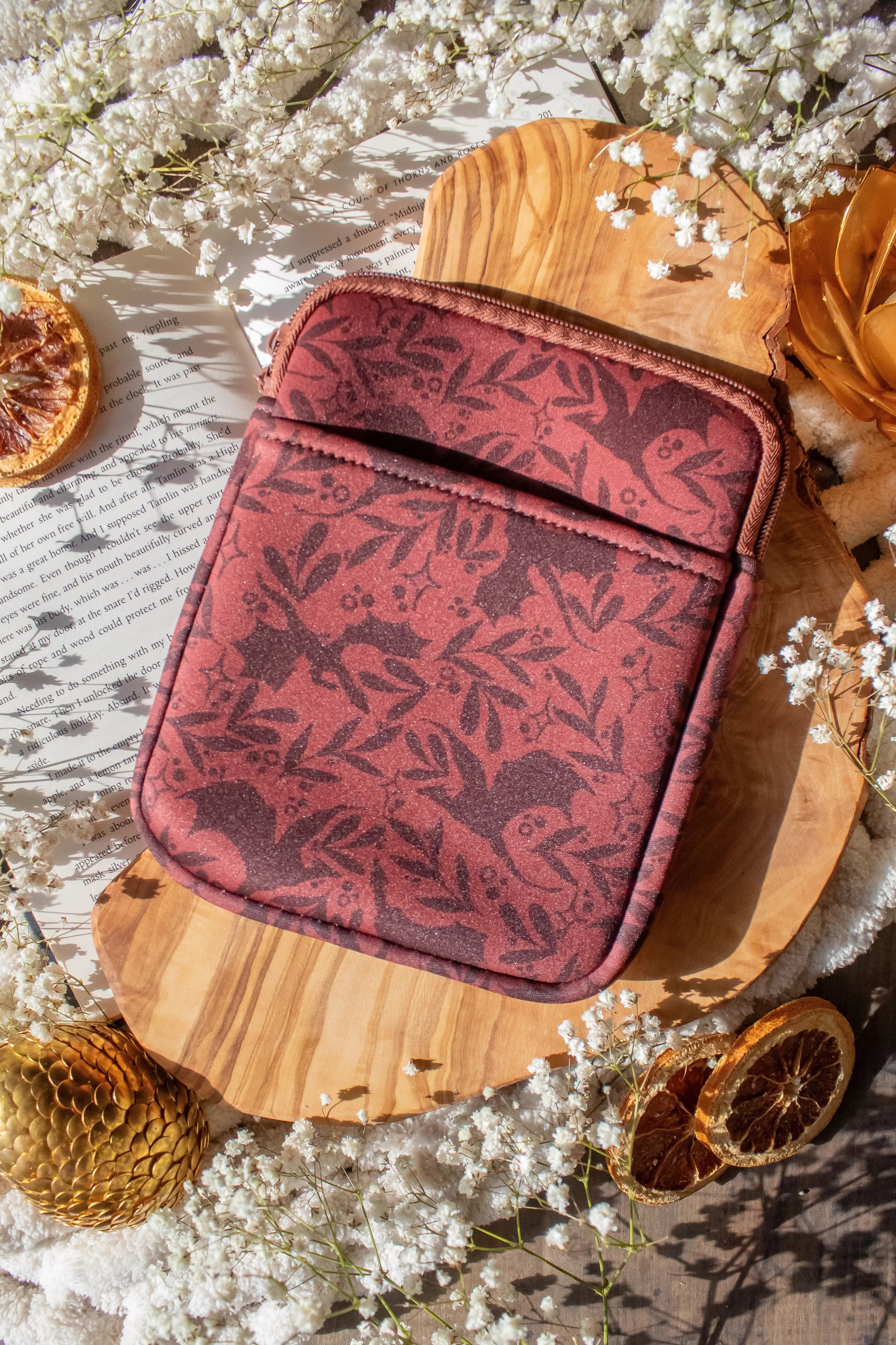 Neoprene E-Reader Sleeve | Rust Dragons – Meaggie Moos